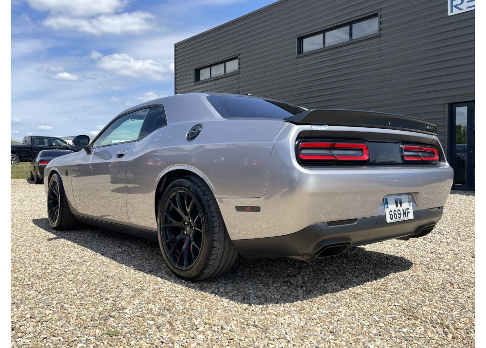 *VENDU* Dodge Challenger 2016 SRT HELLCAT 707CH - Malus Inclus